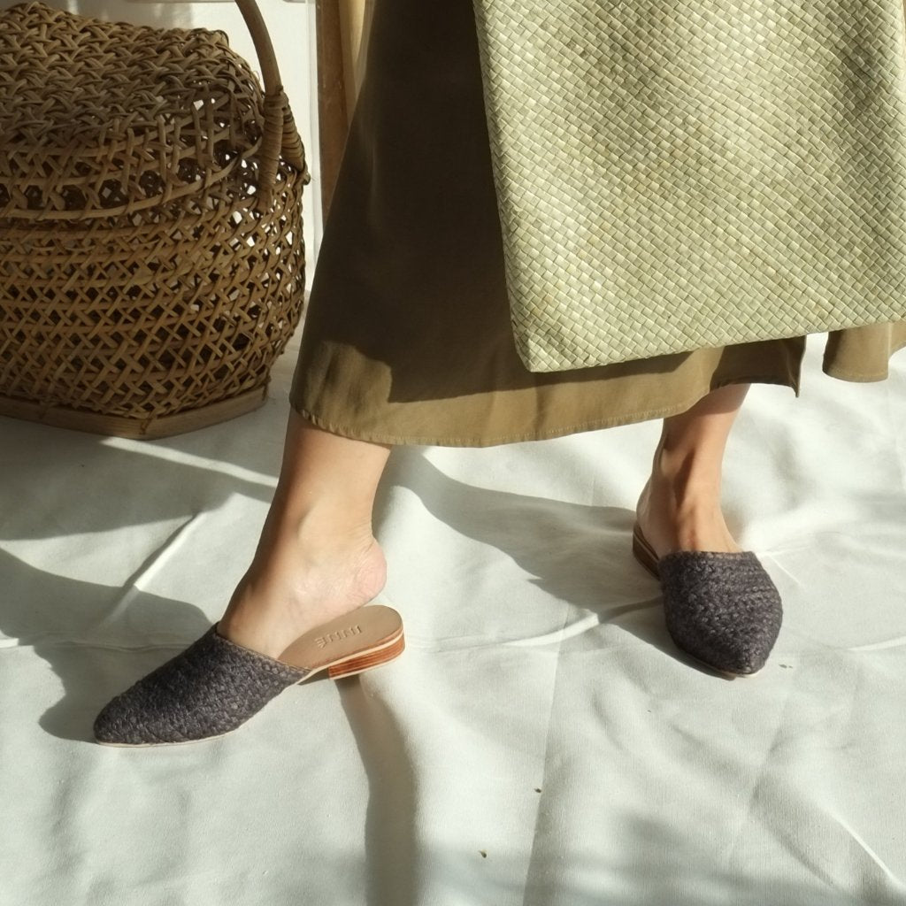 Maria Mule - Charcoal – INNÉ